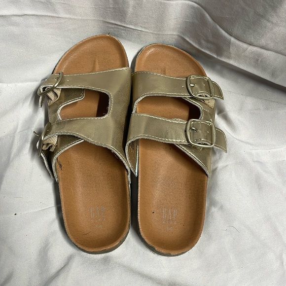 GAP | Shoes | Youth Gap Gold Slide Sandals Size 34 | Poshmark